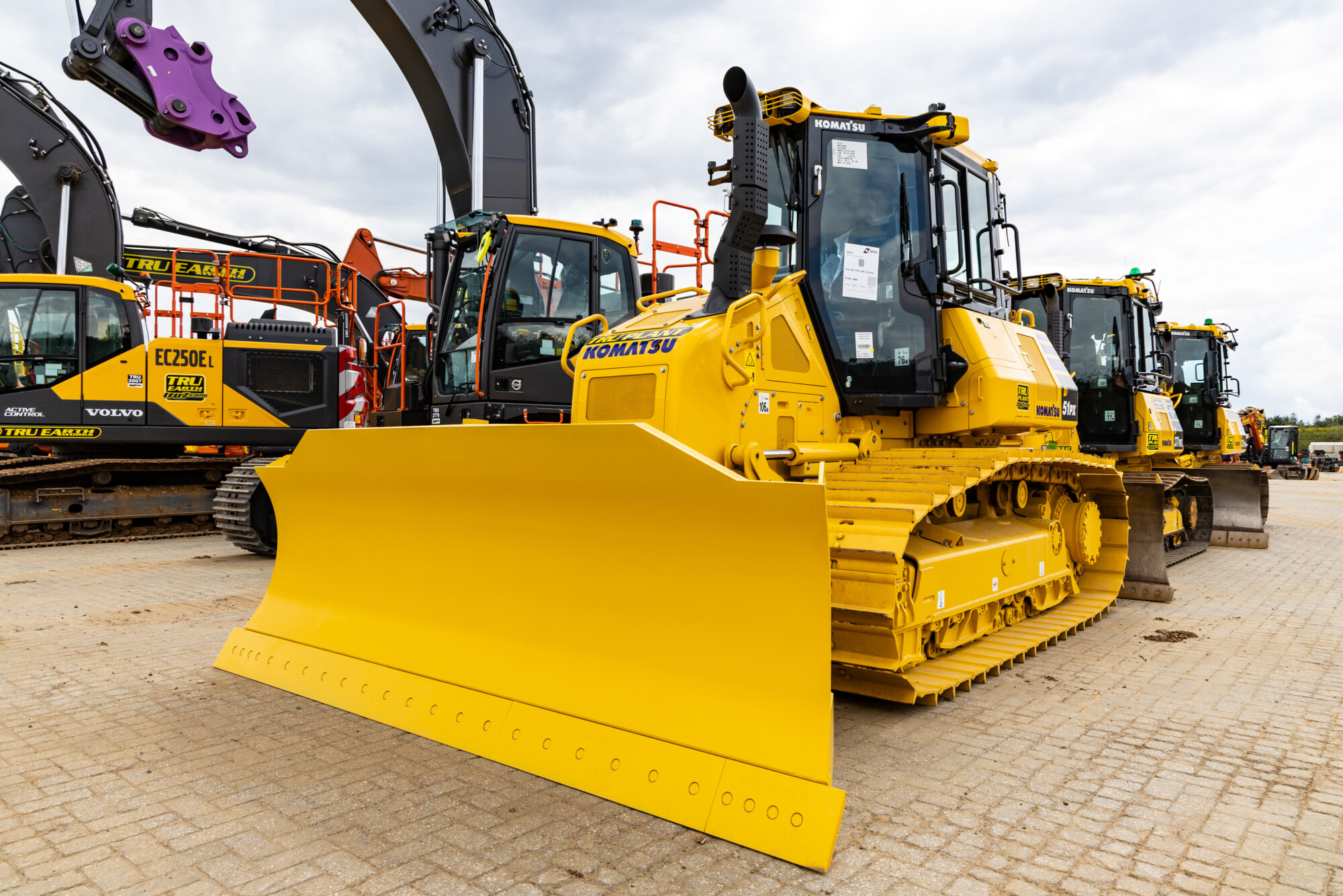 Plant Hire UK | Telehandlers, Diggers, Dumpers & More Nationwide