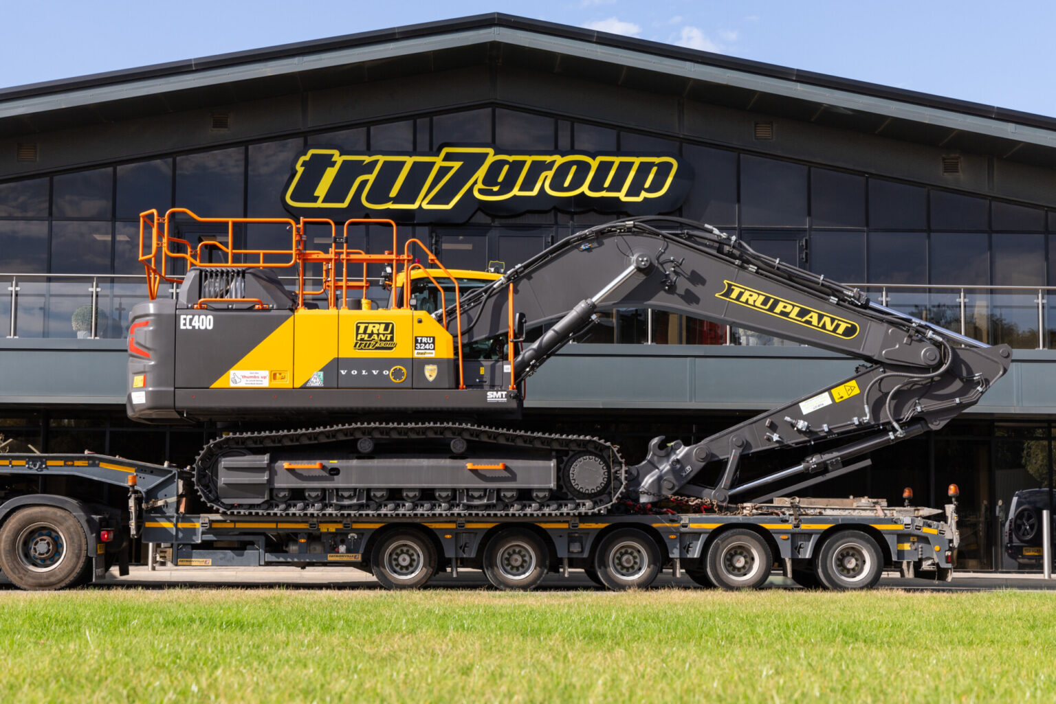 Tru7: Construction Vehicles for Sale & Hire | Aggregates | Concrete