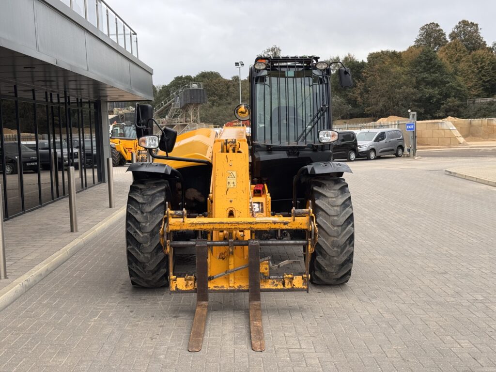 TRU2209 - NEW MAY 2022 - JCB 531 - 70 LOADALL *81 KW ENGINE* - TRU7 Group